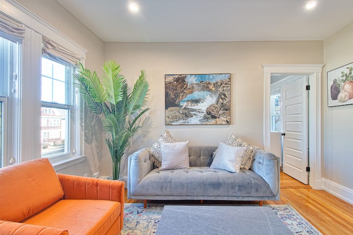Newly Renovated 4br1ba Apartment - Quincy