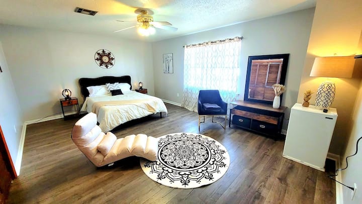 Great Neighborhood, Cozy & Spacious, 15 Mins To Fq - Metairie, LA