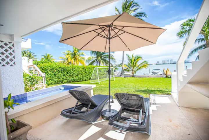 Villa With Private Pool In Hotel Zone - Cancún