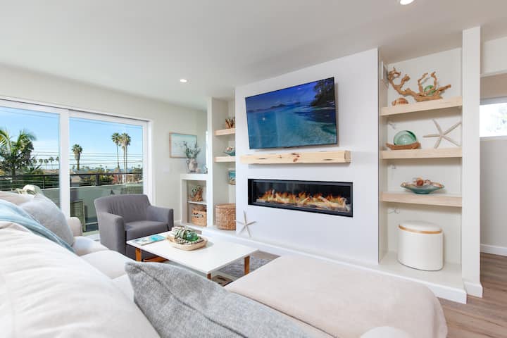New Luxurious Ocean Beach Home /Private Backyard! - Old Town - San Diego