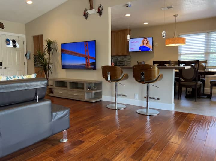 3br 2ba Fully Furnished Cozy Home Hayward (Nearsf) - Union City, CA