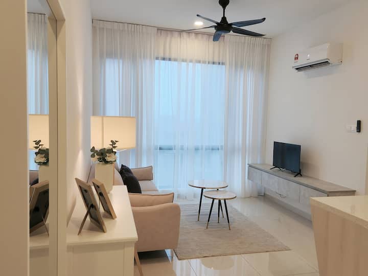 Sks Pavillion Suites@one Bedroom, Jb Town Near Ciq - Johor Bahru