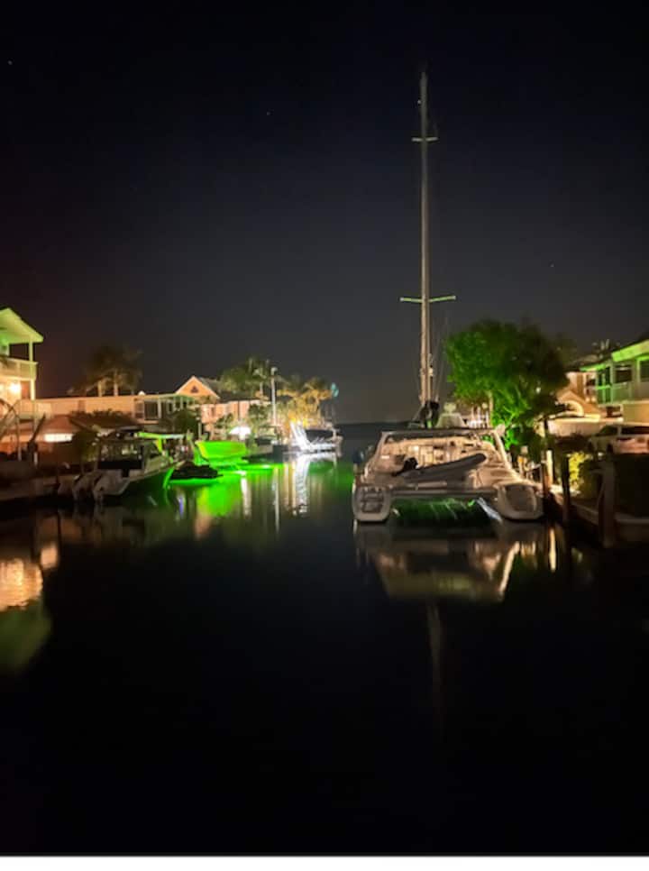 "Key Largo's Luxury Waterfront Resort!" - Key Largo, FL