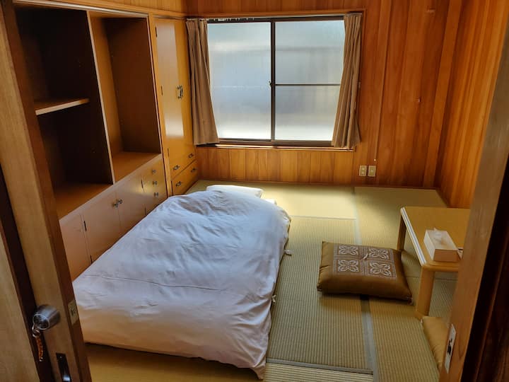 【お宿 海の居住者】南向き和室6畳のお部屋(2f-b) - 宮崎市