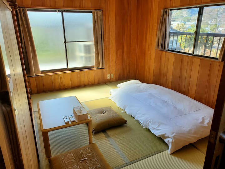【お宿 海の居住者】南向き和室6畳のお部屋(2f-a) - 宮崎市