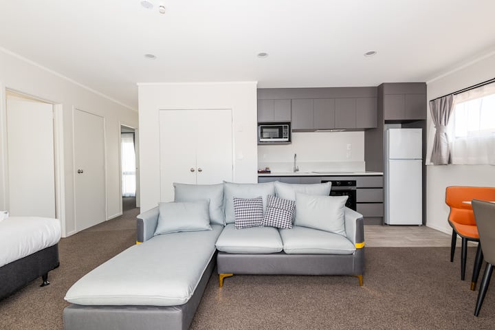 Modern Two Bedrooms - Rotorua