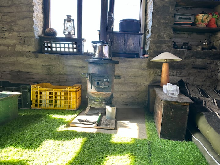 Cabin In The Himalaya: A Home - Nepal