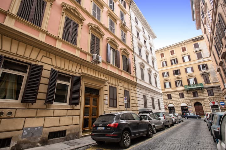 Colonna Suite Rome - Apt In Termini - Rome