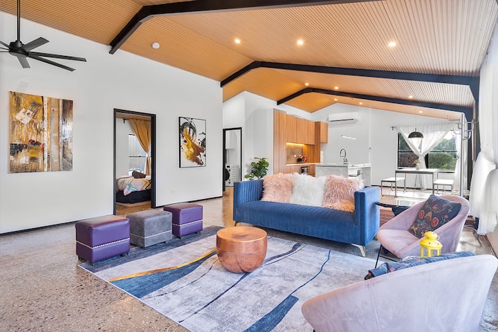 Unique & Modern Ballarat Farm~pony-sheep-alpaca - Ballarat