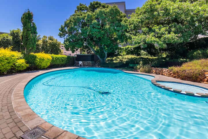 Central Green Point Flat - Cape Town