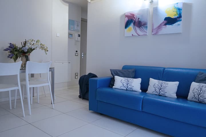 Bilocale Con Terrazzo - Posizione Strategica - Cesenatico