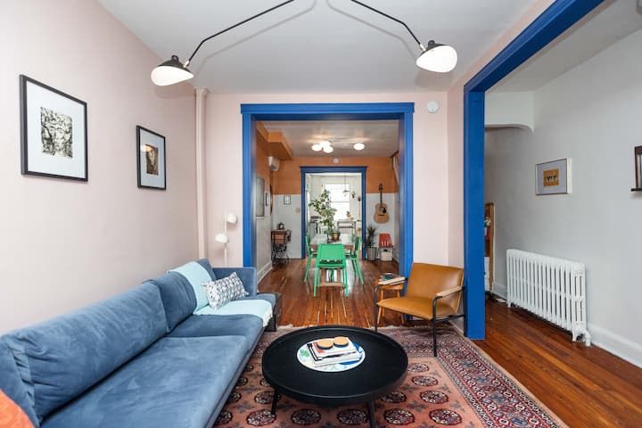 Remington House - 2 Bed/2 Bath Row Home - Baltimore, MD