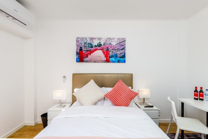 Double Room With Balcony In Setúbal No-3 - Setúbal