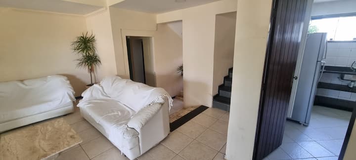 Casa Em Aruana Grande E Rústica - Aracaju