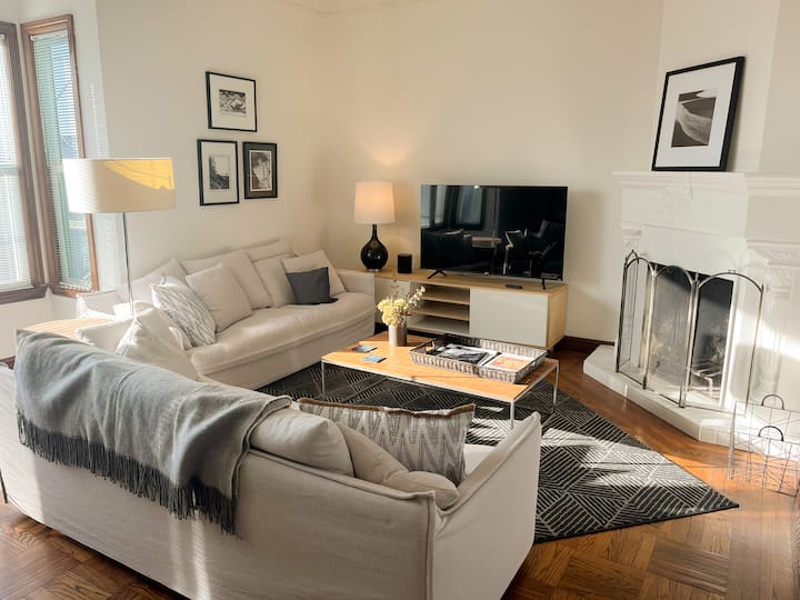 Spacious And Bright Top-floor Flat - San Francisco, CA