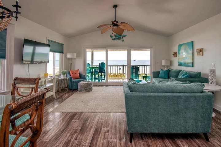 La Mer -Beachfront Penthouse 3 Br! - Carolina Beach, NC