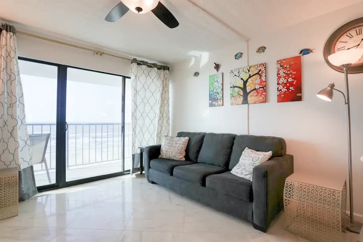 Infinite Ocean View While Relaxing By The Sea! - Tiki Island, TX