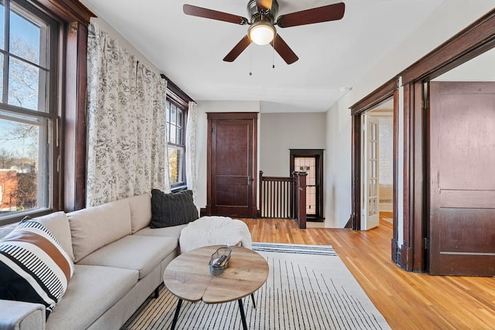 "Park Place 2"-close To Major Hospitals! - Saint-Louis, MO