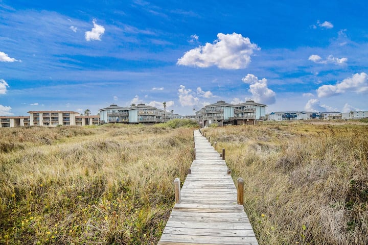 Private Boardwalk To Beach, Resort Game Room, Pool - Port Aransas, TX
