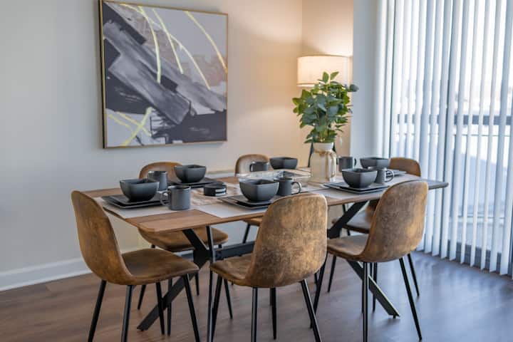 Nordstrom King Bed•gym• Garage•near Dc/metro/mall - Arlington, VA