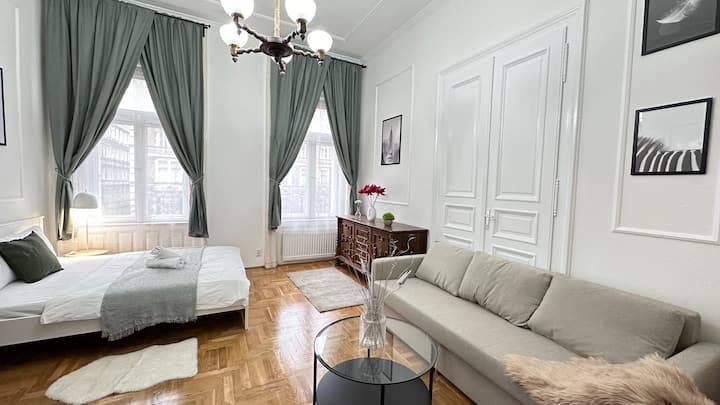 Jozsef 68 Apartment - Near Keleti Station - Budapest