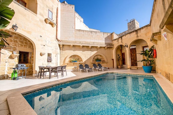 Ta' Gorga Holiday Farmhouse With Private Pool - Malta