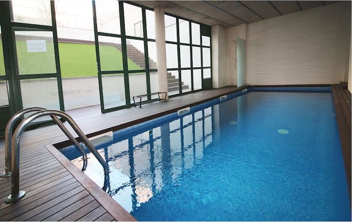 Charming 1br W/ Pool & A/c – Central Barcelona - Barcelona