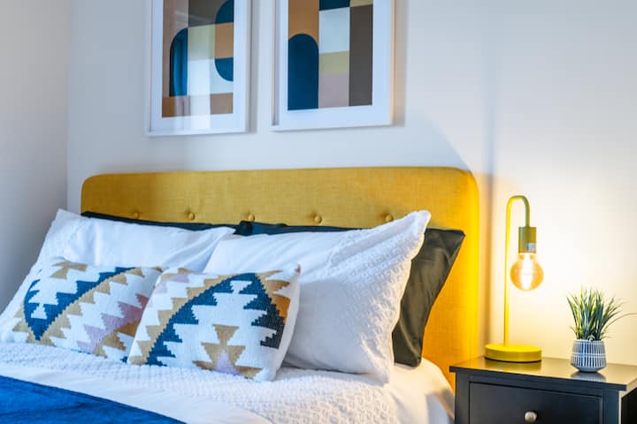 Hatfield-gatedfreeparking|balcony|10min2university - University of Hertfordshire