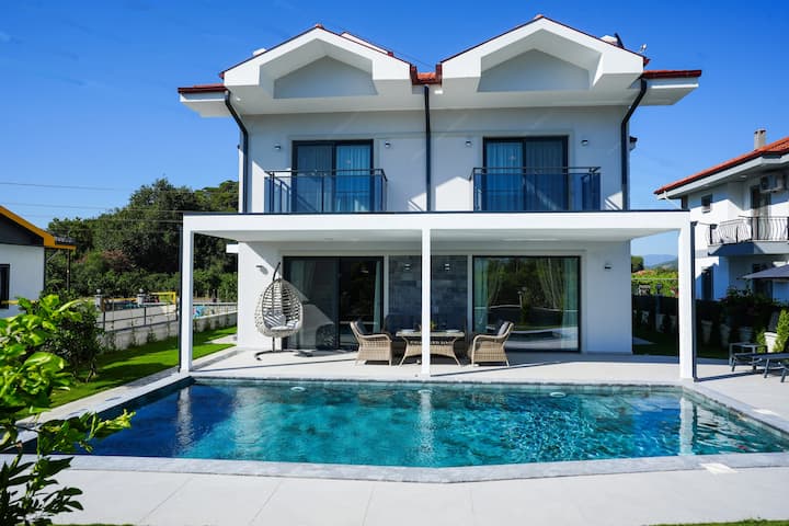 Villa Kardelen_sleep 10_all En-suite_private Pool - Dalyan