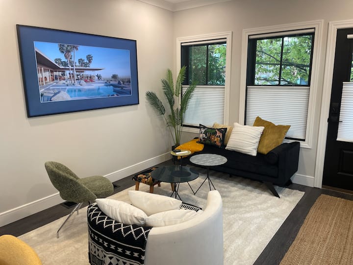 Brewery District Backyard Carriage House - Columbus, OH