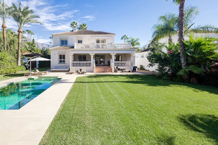 Nueva Andalucia Golf Villa - Marbella