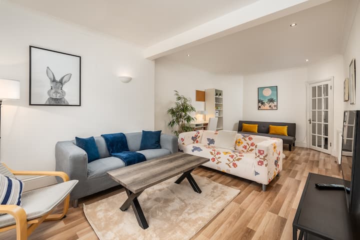 Family Friendly 3 Bed Home In Pinner, Pets Welcome - Ruislip