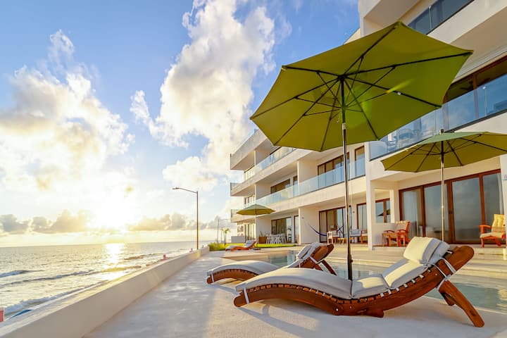 Ocean Escape: New Downtown Penthouse - Isla Mujeres