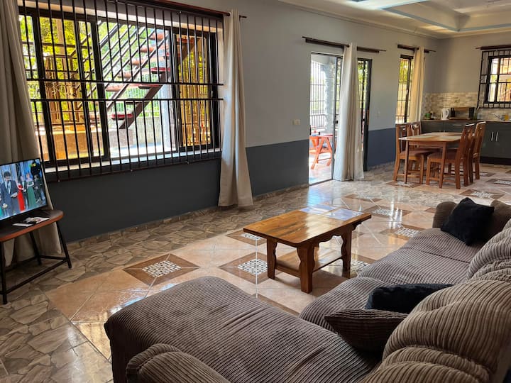 Appartementen Op Meerzorg, Begane Grond,  2 Slaapk - Paramaribo