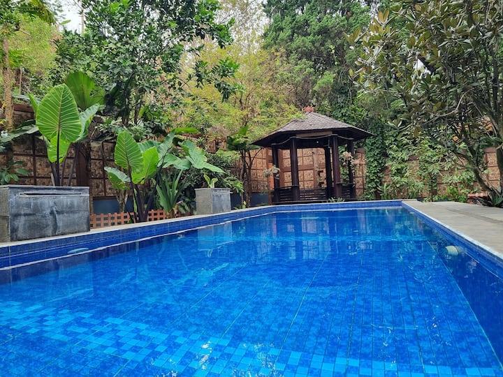 Villa Bumi Rengganis, Dago Pakar Resort, Bandung - Bandung