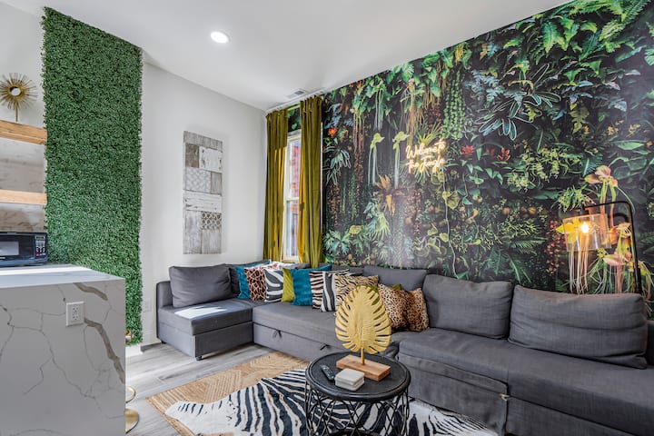 Jungle Dream Loft! 3 Bed/ Wine/ Balcony/ Parking! - Horseshoe Casino Baltimore
