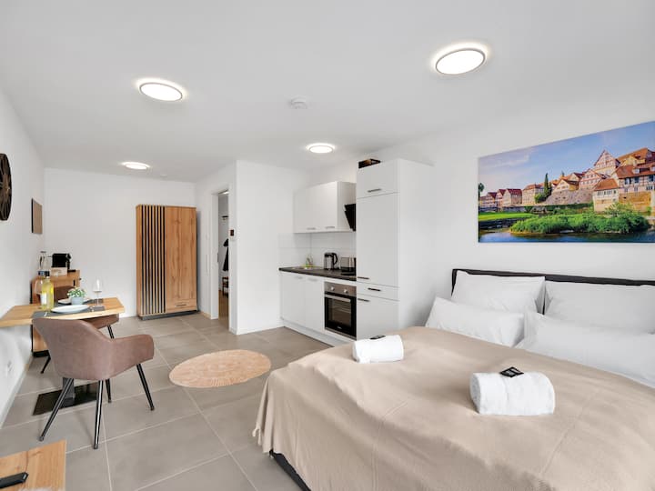 Inhome: Studio Apartment 11 - Küche - Parken - Tv - Schwäbisch Hall