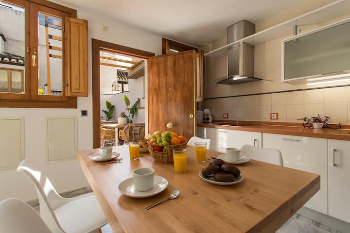 Atico En Catedral Con Terraza Y Parking Gratuito - Granada