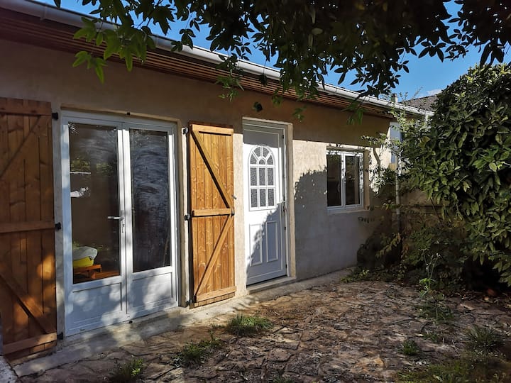 Studio  Entre Paris Et Versailles Au Frais - ibis Clamart Paris Velizy