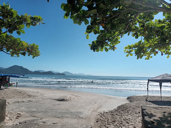 Casa Espaçosa Em Ubatuba A 100m Da Praia - Ubatuba