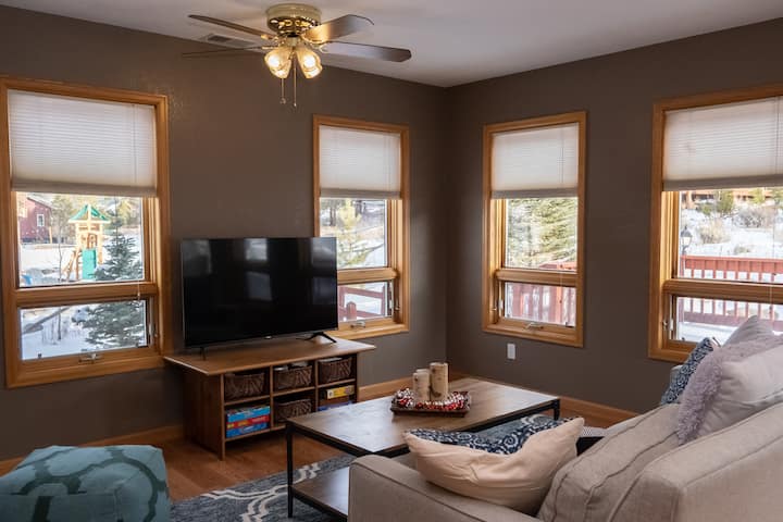 Spacious Mountain Home With Private Hot Tub - Granby, CO