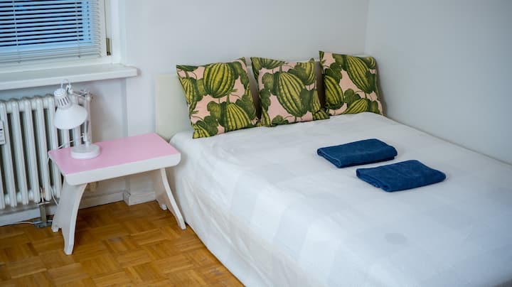 Ruhiges Doppelzimmer Nah Der Fu & Us Botschaft - Berlín