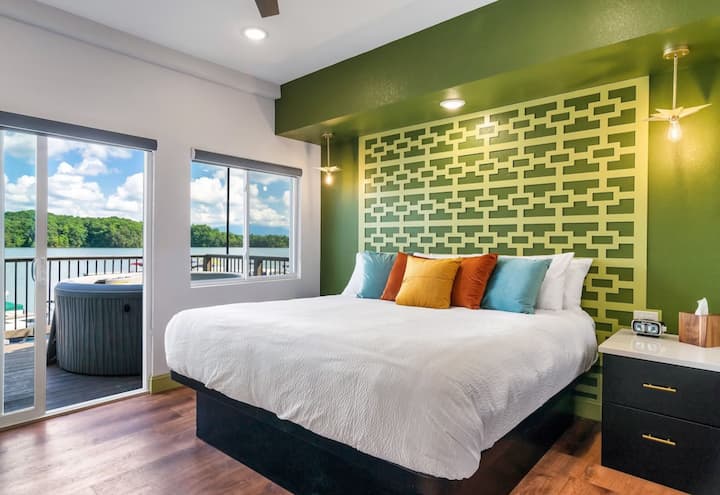 Lake It Up @ Smoky Mtn Lakeside - Douglas Lake, TN