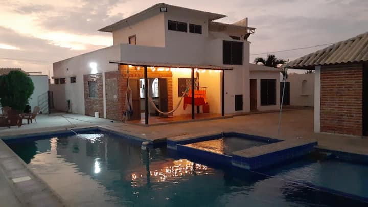 House With Bar, Billiards And Pool - Punta Blanca