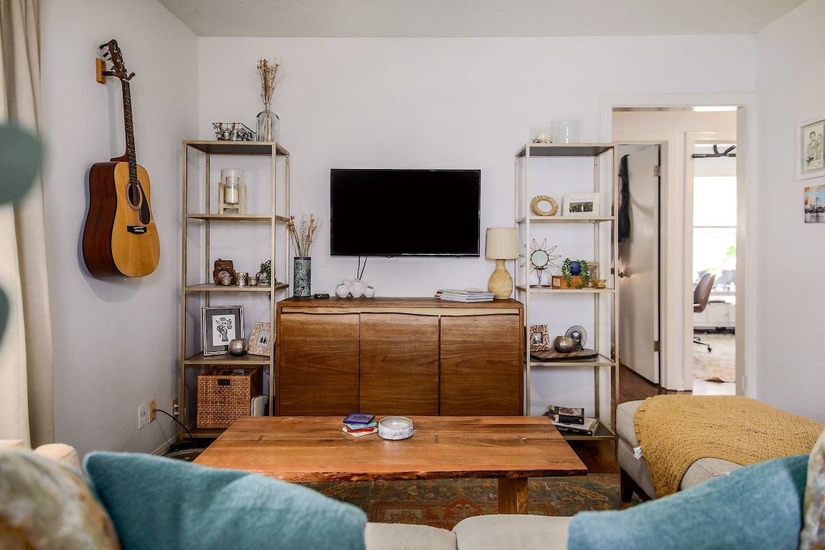 Cozy Cottage in Central Austin - Houses for Rent in Austin, Texas ...