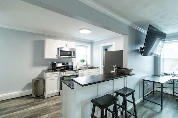 1 Br Modern Apt | Close To Evryt - Utica, NY