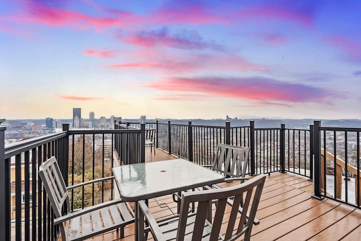Fine View | Rooftop Deck | 4br - Pittsburgh, PA