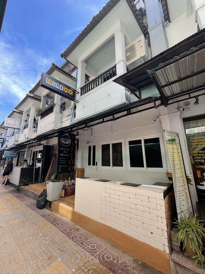 Shared Dorm Bunks On Phi Phi - 大披披島