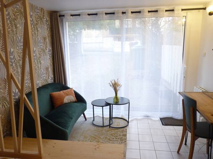 Agréable T1 Bis Avec Terrasse - Niort