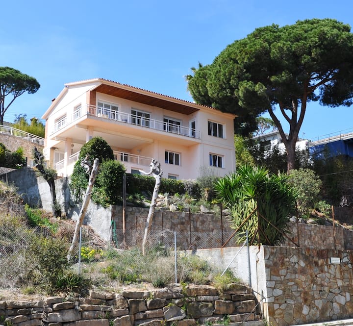 Villa Mediterránea Cerca Del Mar - Mataró